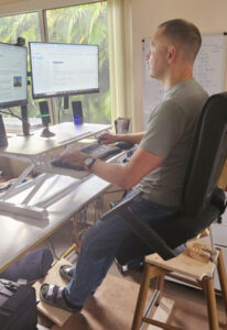 Standor – The chair that moves with you